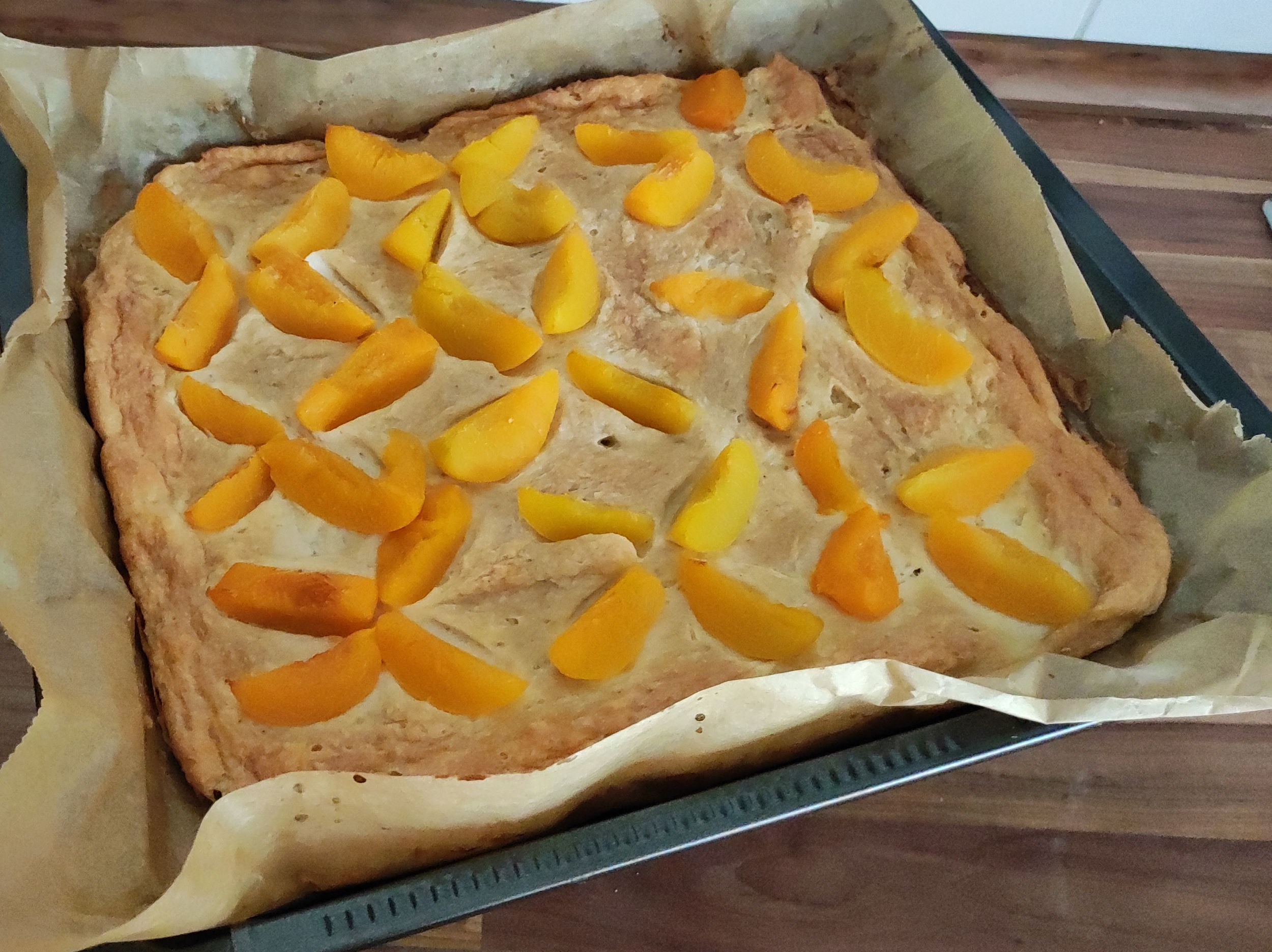 Apricot cake | Kanso by Dr. Schär